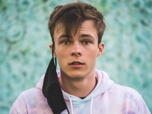 Nicholas Hamilton Pretty Young | Girl.com.au