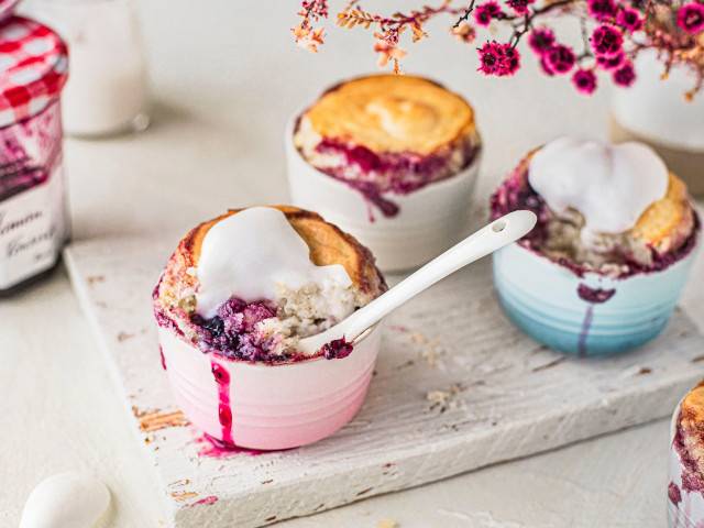 Easy Self-Saucing Pudding | Girl.com.au