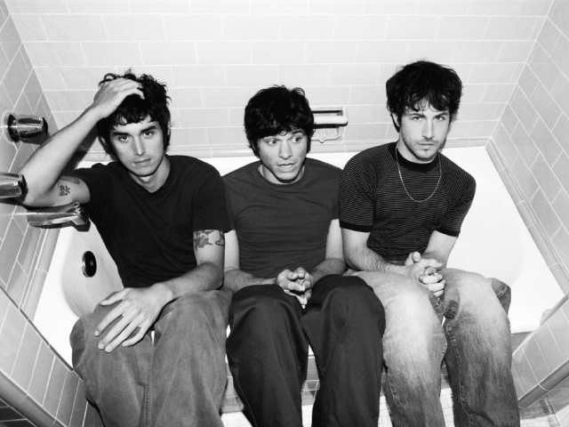 Wallows Release New Version of "BAD DREAM" | Girl.com.au