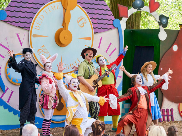 Alice in Wonderland | Girl.com.au