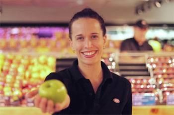 Kali Gray Simple Summer Grocery Purchases Interview | Girl.com.au