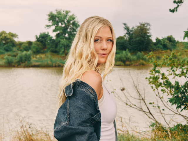 Sara Berki Captures Romantic Spirit On New Single "Looks Like" | Girl ...